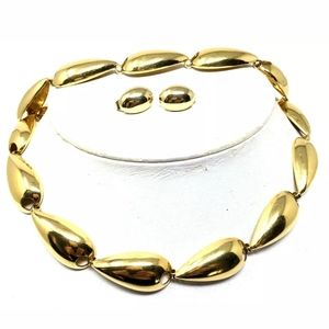 Trifari | Jewelry | Vintage Trifari Parure Necklace Set | Poshmark